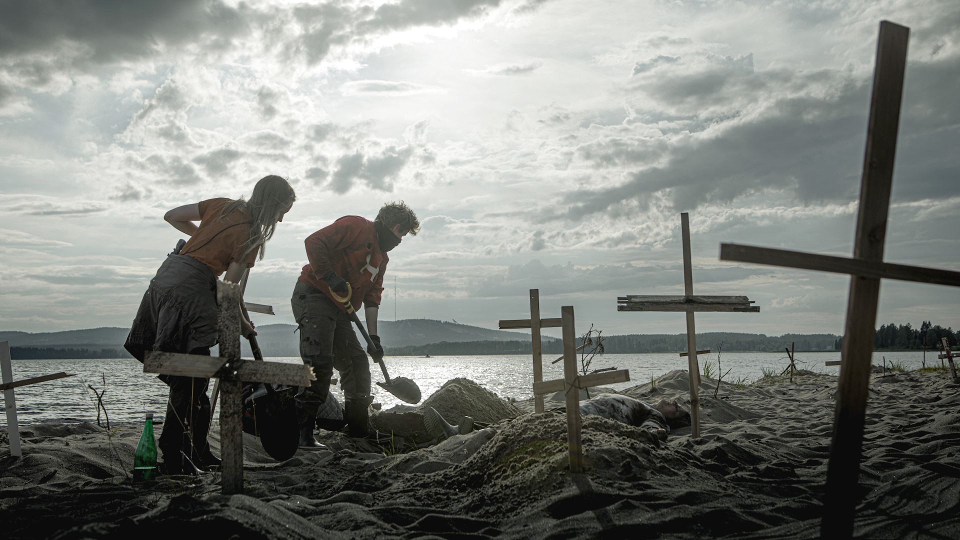 Gravediggers • Arvostelu | Film-O-Holic.com