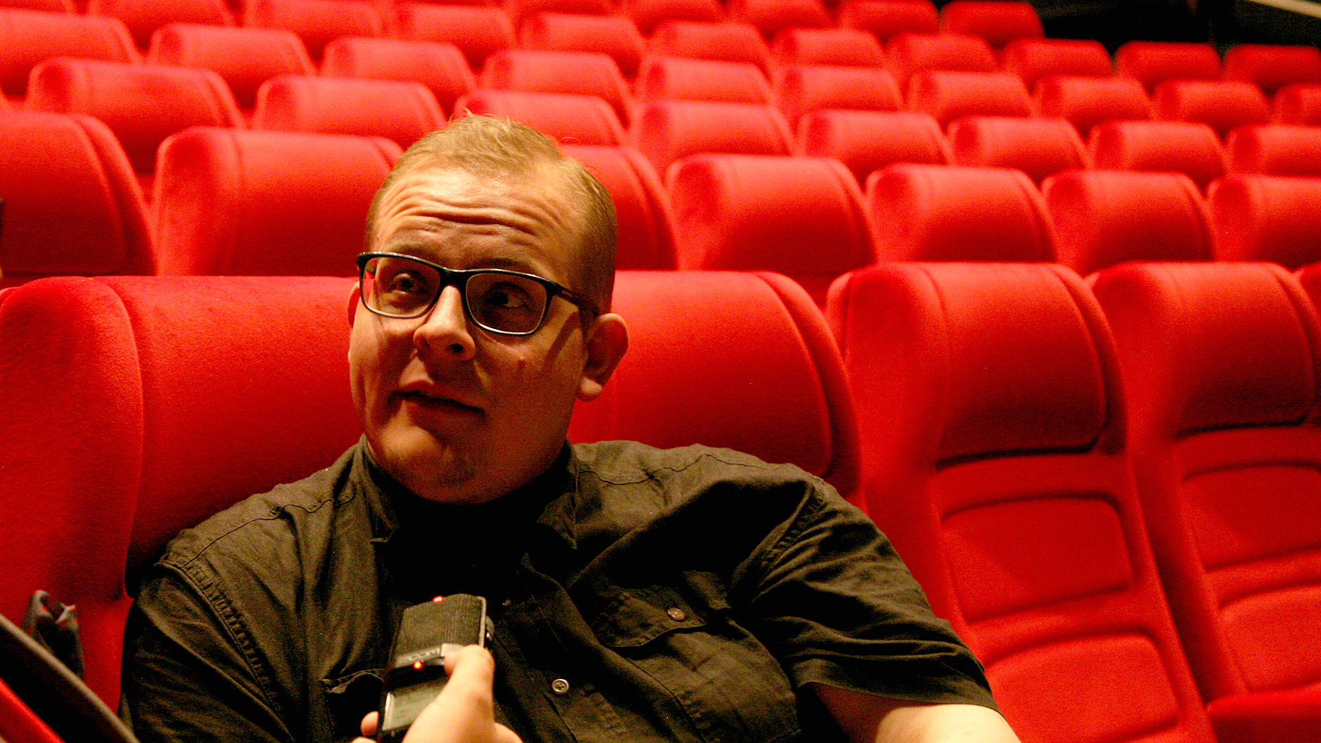 Oskari Sipola ja Ollaan vapaita • Haastattelut